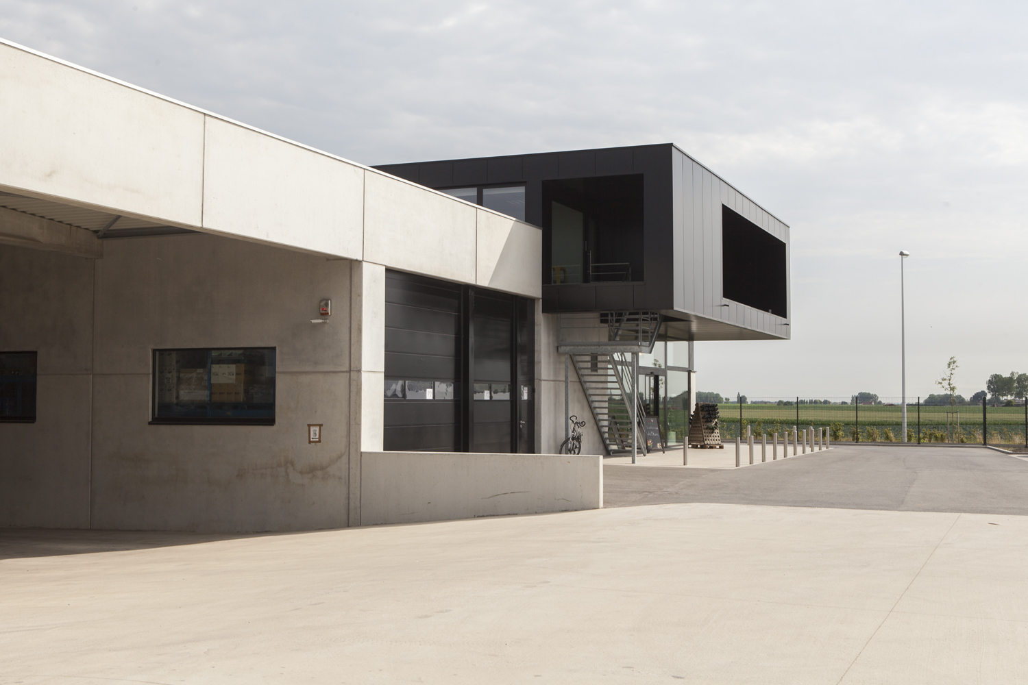 Nevejan Horeca Services | Bâtiments industriels