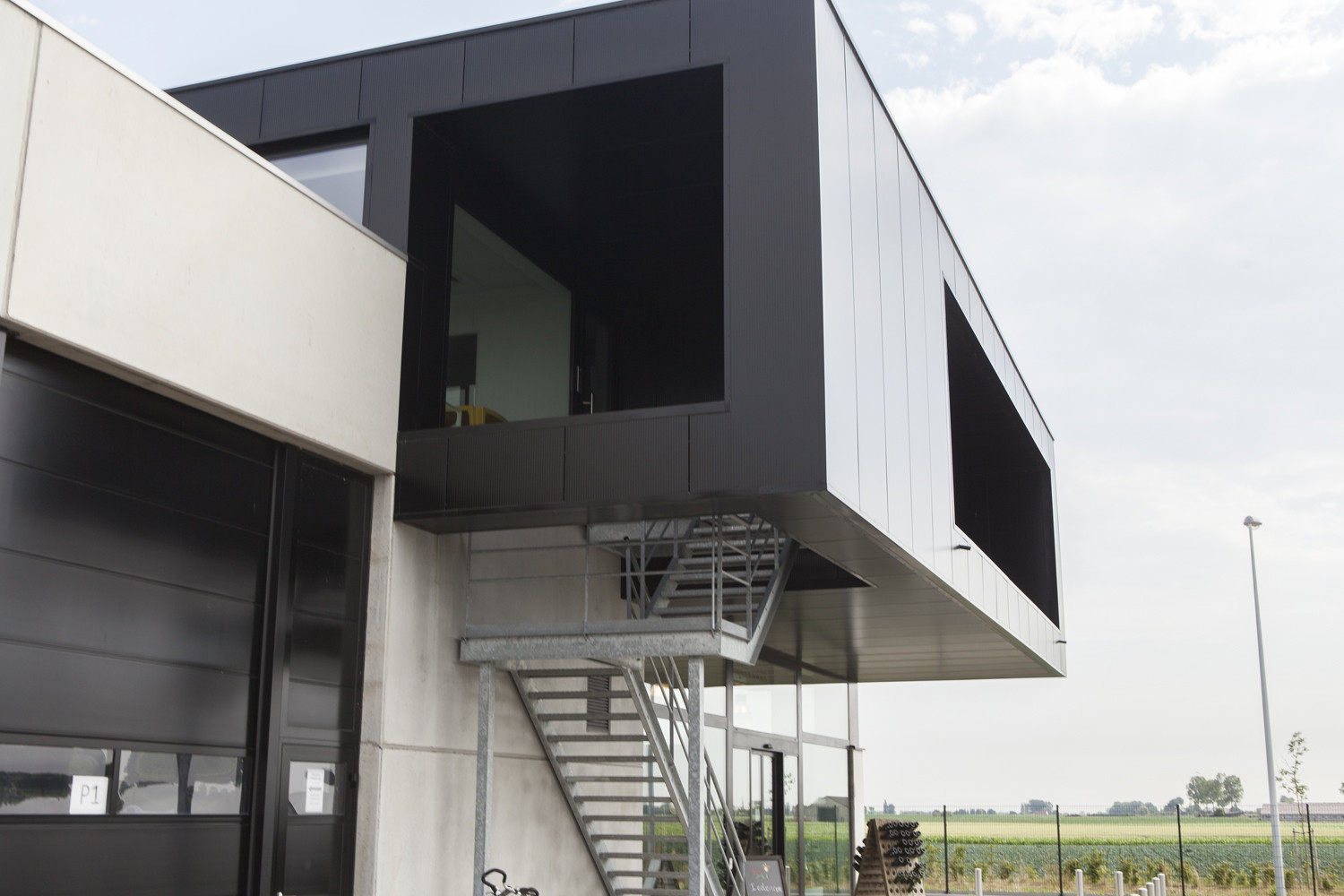 Nevejan Horeca Services | Bâtiments industriels