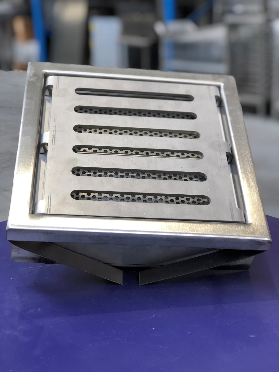 VLOERPUT INOX 300x300 VERTIKALE UITGANG