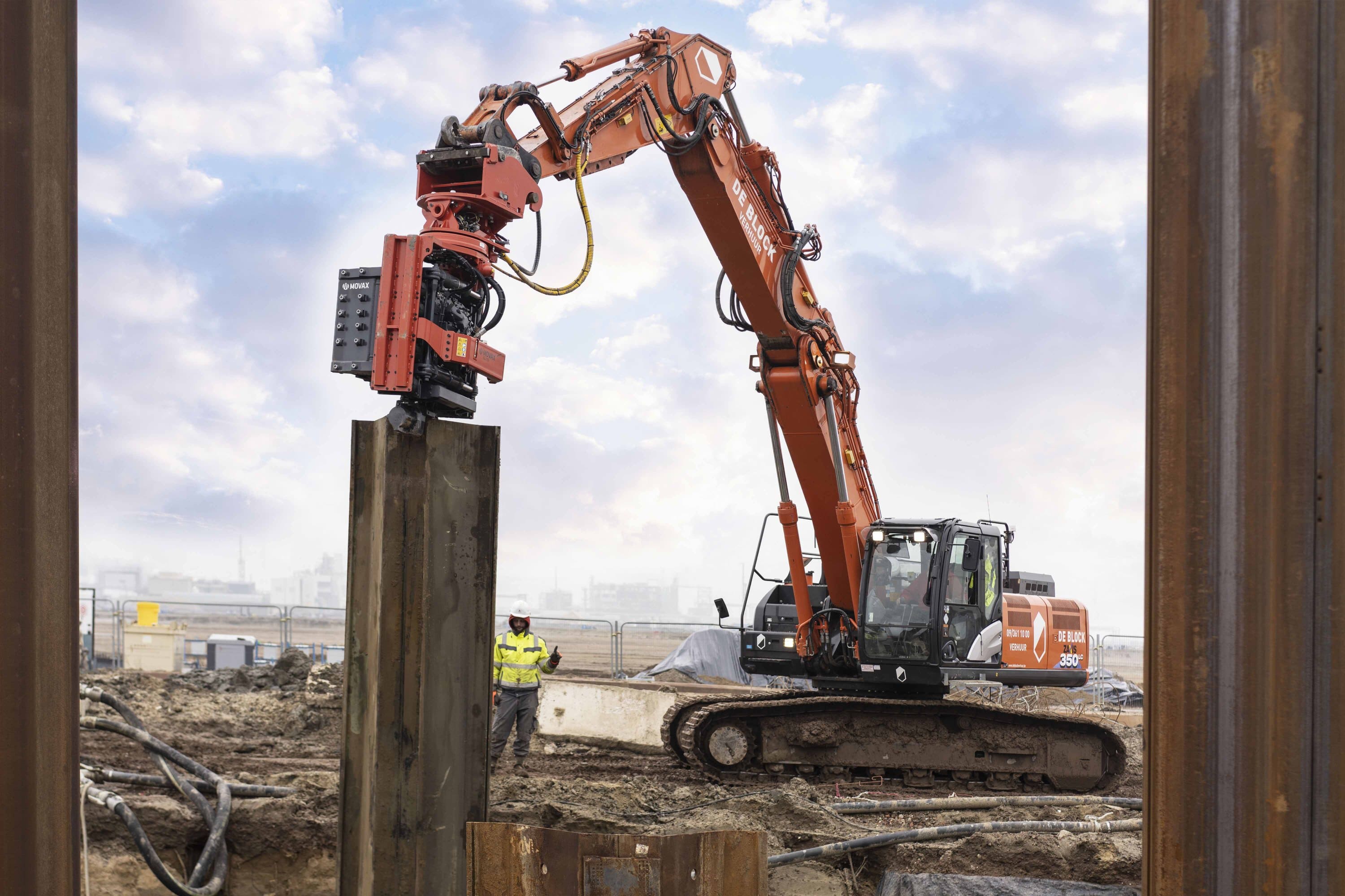 Hydraulische trilblokken | De Block verhuur