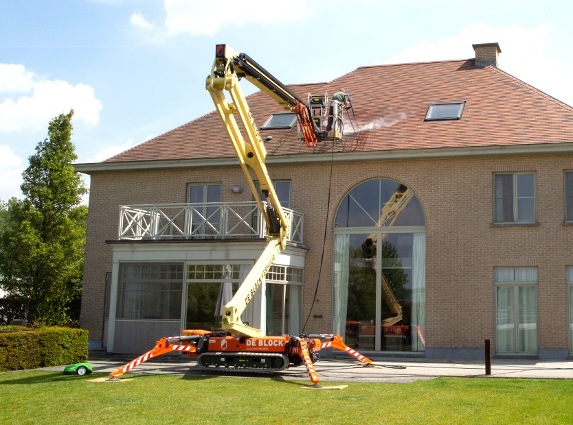Spinhoogwerkers op rupsen | De Block verhuur