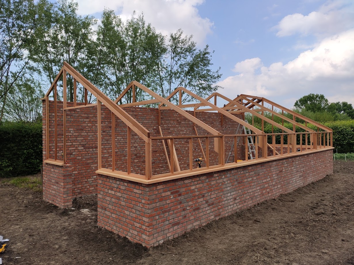 Opbouw op een muurtje - Grunhus