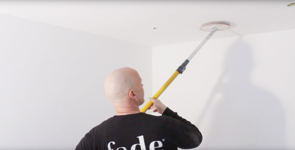 Certified installer for seamless acoustic spray plaster