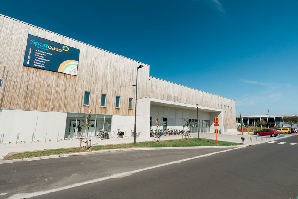 Laminated Timber Solutions | Dakliggers en gordingen in Sportoase