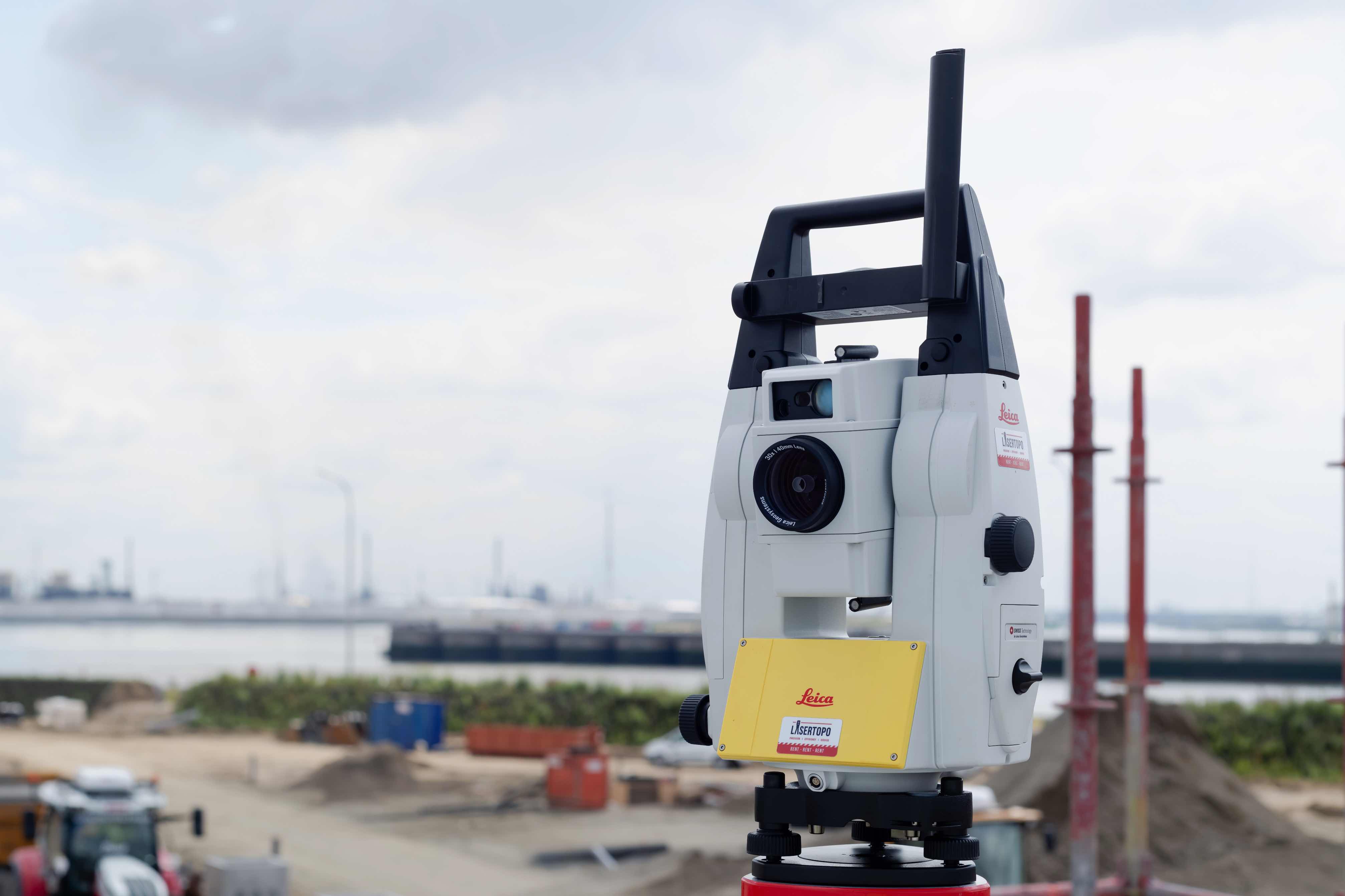 Leica iCON Robot iCR70 | Hét robotstation | Lasertopo