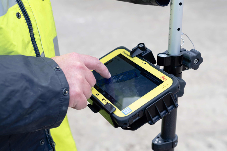 Leica iCON Robot iCR70 | Hét robotstation | Lasertopo