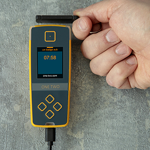 Dé eenvoudigste prikklok op de markt | One Two