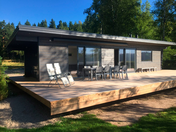 Des fondations solides pour votre terrasse | Pieux vissés